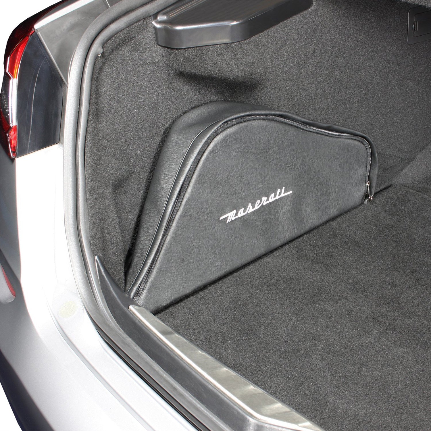Emergency kit - Middle east and India - Quattroporte – Maseratistore
